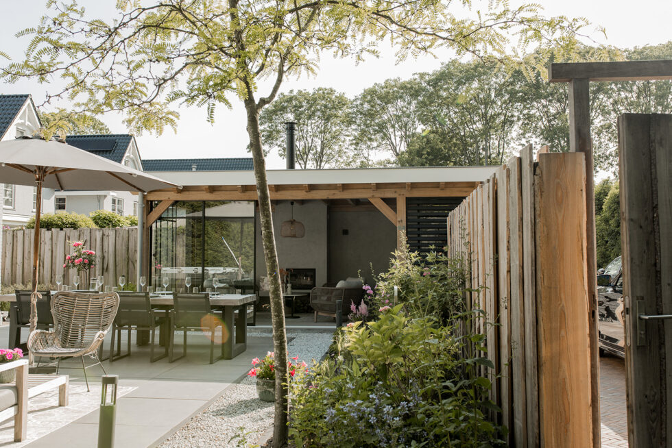 Projecten met onze houten buitenkeukens - Houtdoor